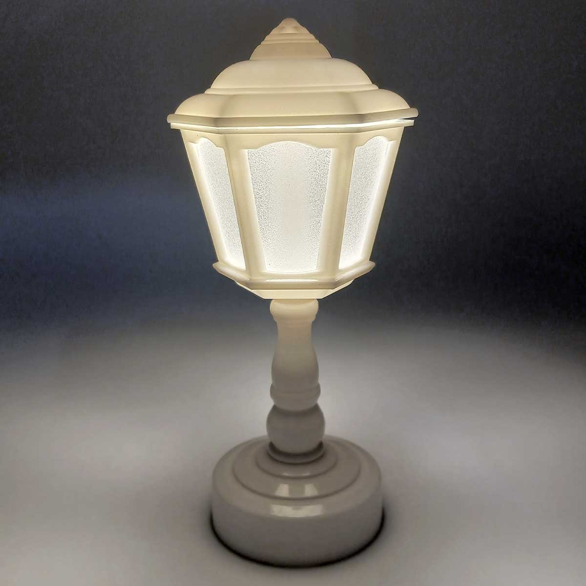 Mini Luminária Decorativa LED 13,8cm em Plástico Tokyo Design